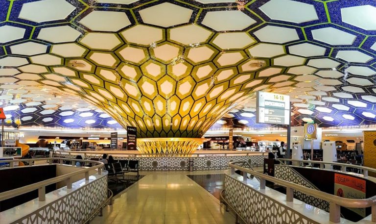 一度は行ってみたい世界のおすすめ空港ランキング15選!旅の始まりは空港から